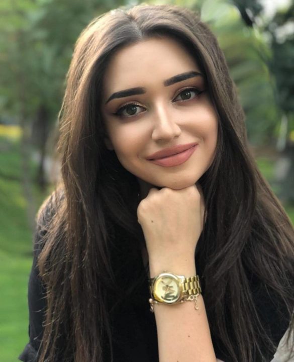 Armenian Women: The Dating Secrets They Don’t Tell You – Maverick Traveler